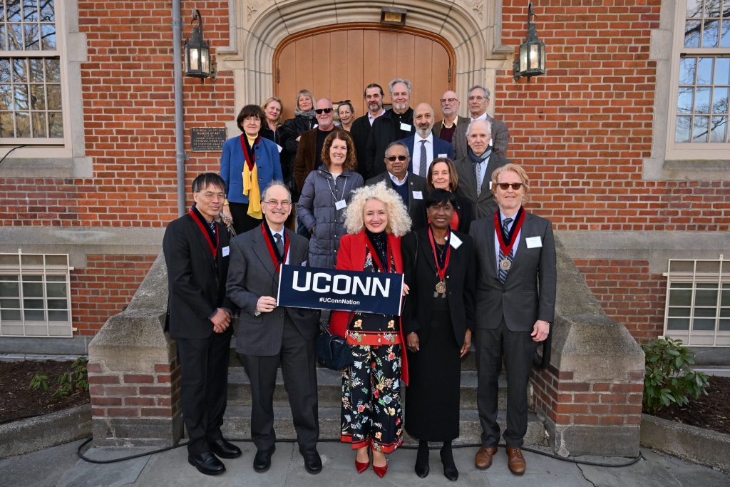 Les Receives Board of Trustees Distinguished Professor Award | Richard ...